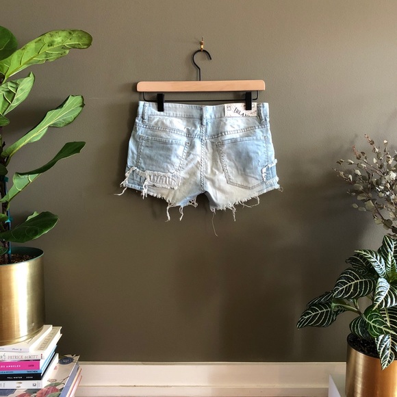 Blank NYC | Shorts | Blank Nyc Bleach Wash Distressed Denim Jean Shorts ...